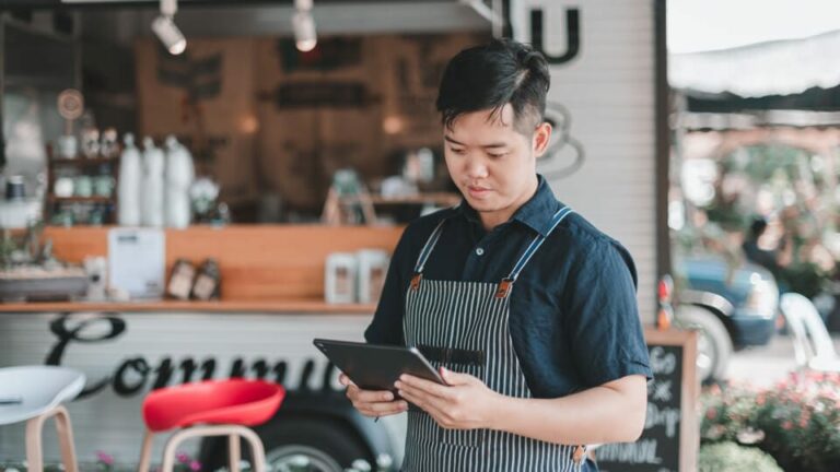 POS cash register with software - By WeOmni